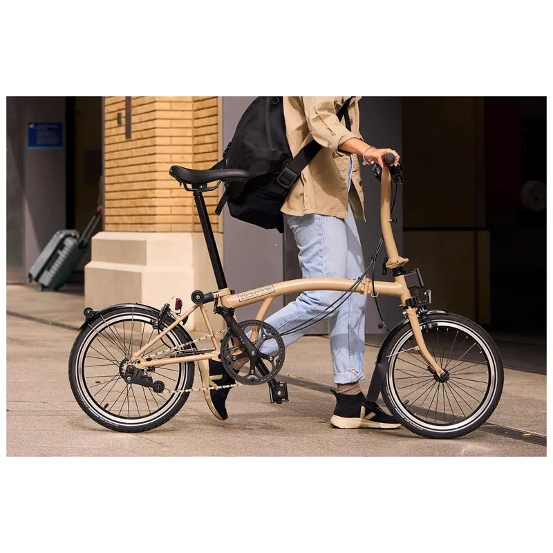 Brompton C-Line Explore 6 Speed M6L with Mid Bar in Dune Sand